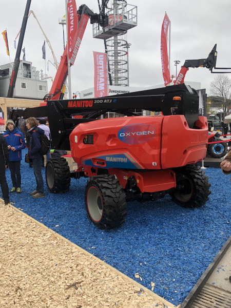 Electric Manitou telehandler